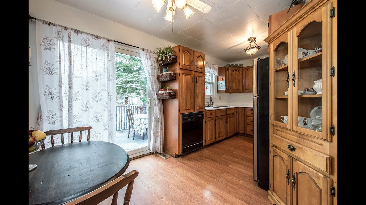 VALLEY REAL ESTATE | 184 Foster Street by Angie Foster - YouTube