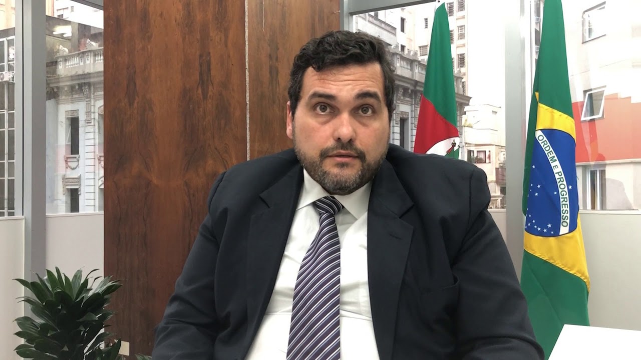 Entrevista Alexandre Brandão - YouTube