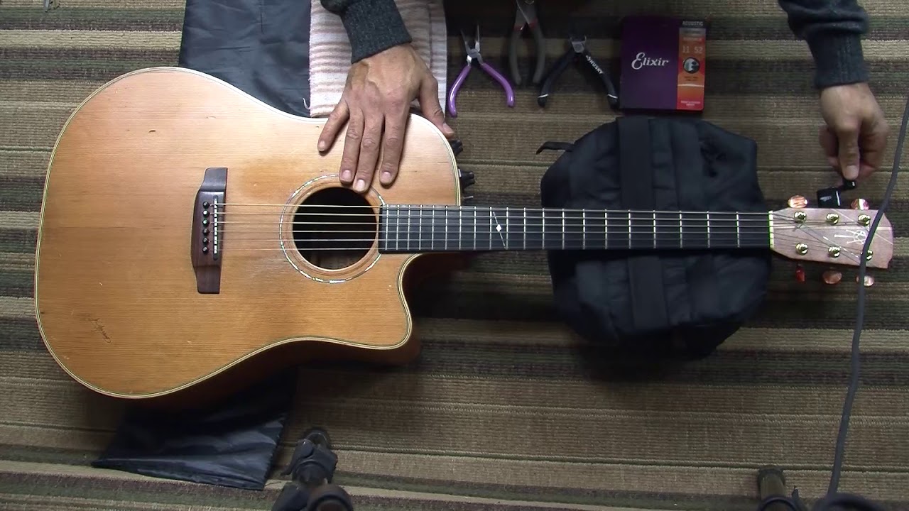 How Change Strings on an Acoustic Guitar - YouTube
