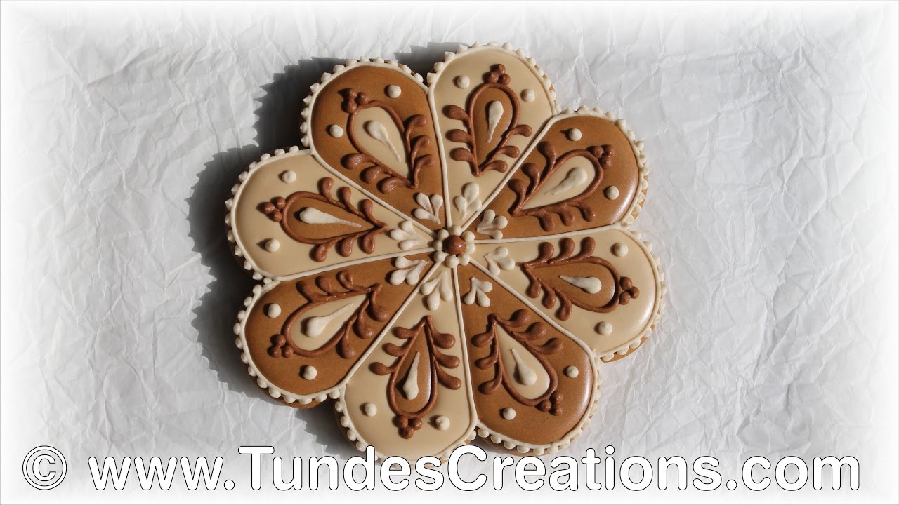 Big flower shaped lace cookie in fall colors - Fall 2016 collection/11 ...