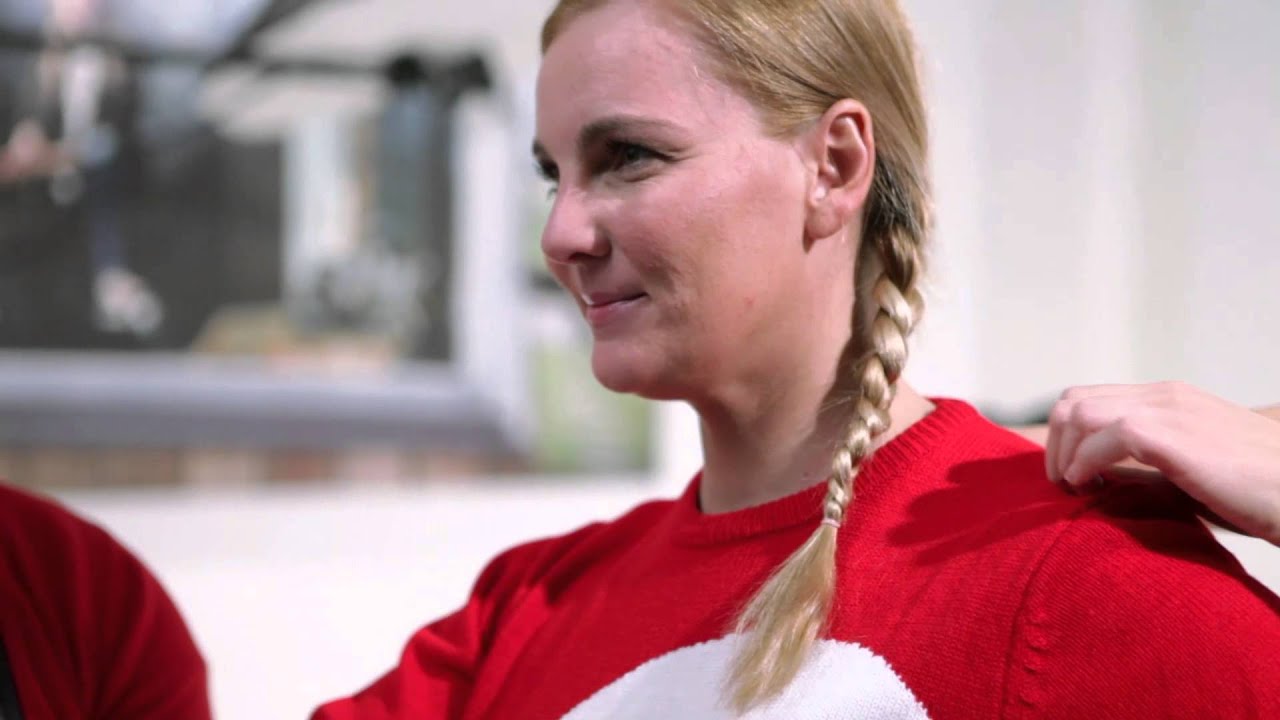 Jólapeysan - Vilborg Arna Gissurardóttir - YouTube