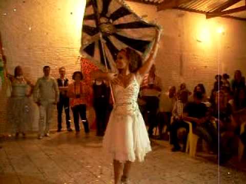 Lucinha nobre e Rogerinho casal da Portela na Praiana.AVI