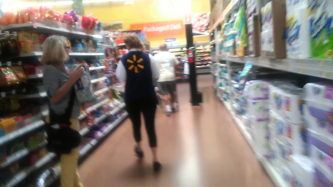 Angry man at Wal-Mart - YouTube