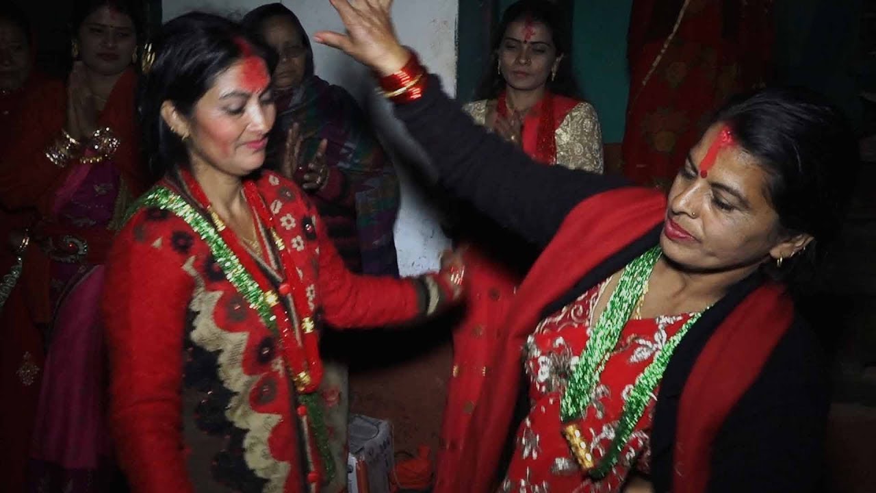 बेहुलाको आमाको रत्यौली नाच || कति रमाइलो || Nepali Ratauli Video ...