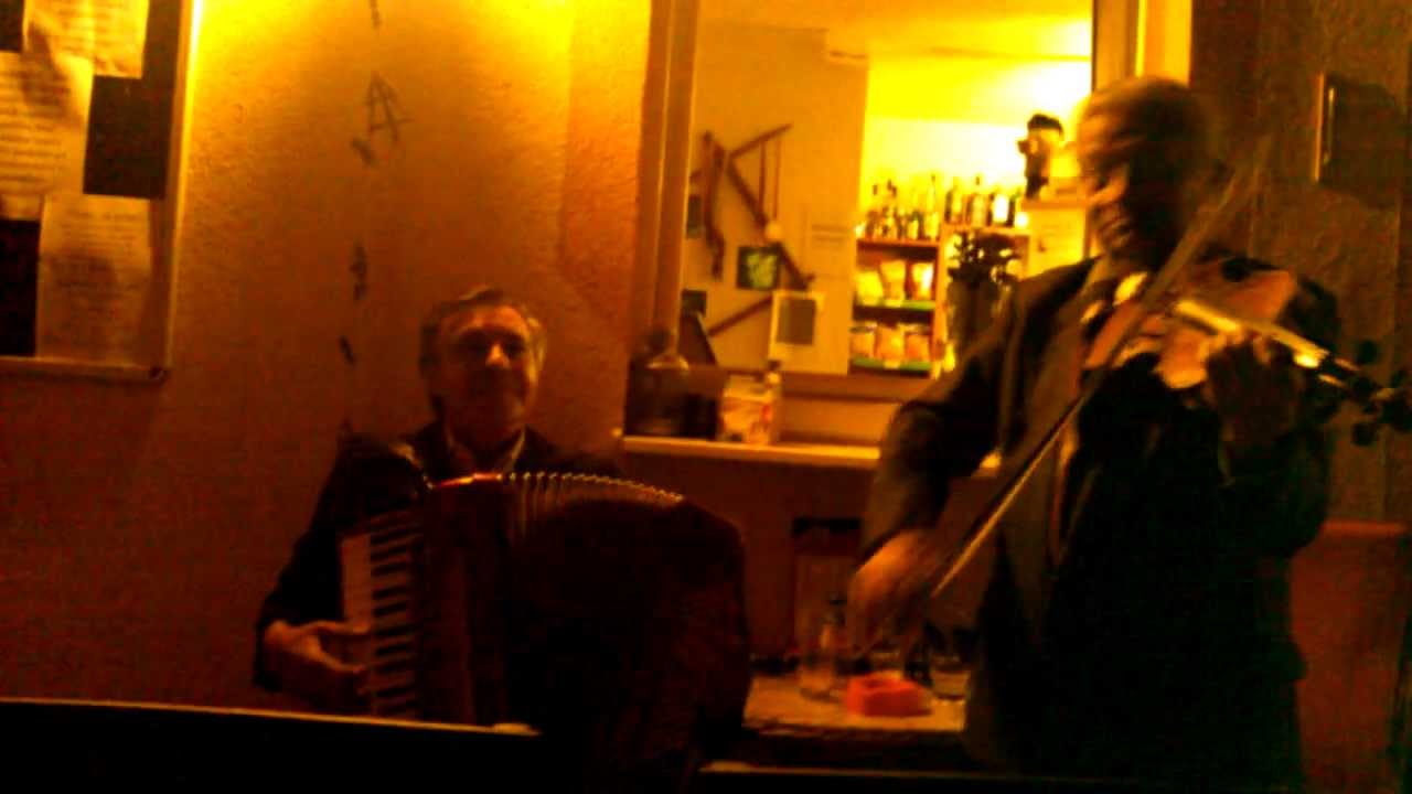 Cigánska hudba - YouTube