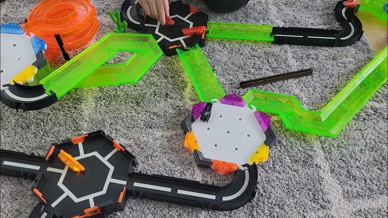 Hex Bug Track and Meet The Bugs! - YouTube