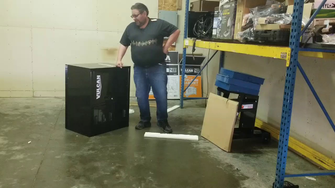 Vulcan Heavy-duty Welding Cart Quick Tip - YouTube