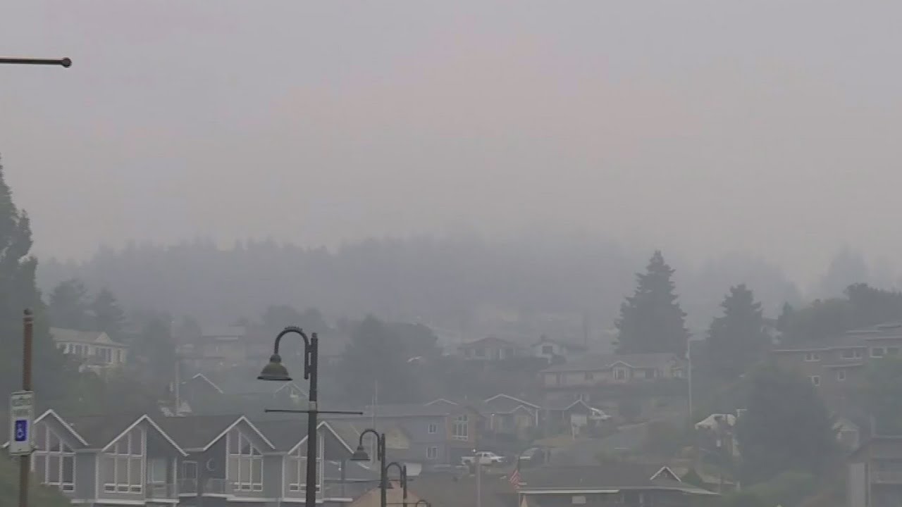 Echo Mountain Fire burning over 2,400 acres in Lincoln County - YouTube