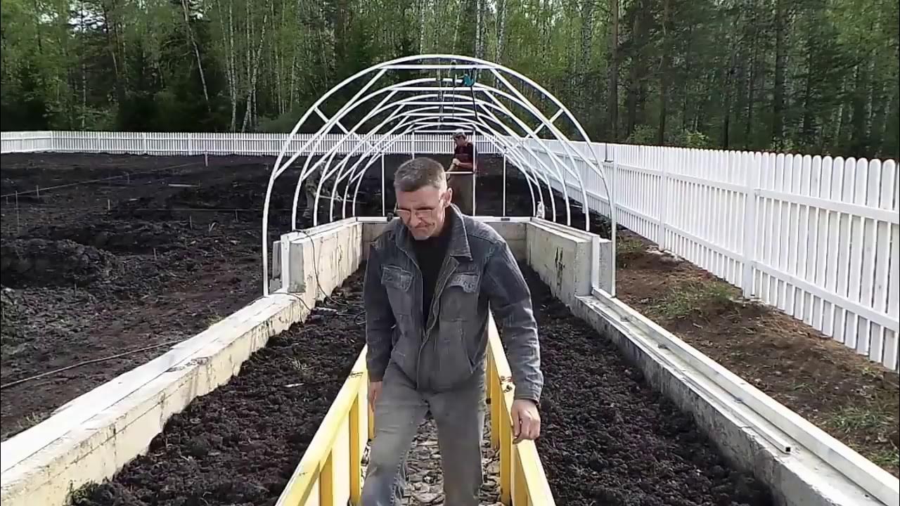 Изготовление и монтаж теплицы из алюминия - YouTube