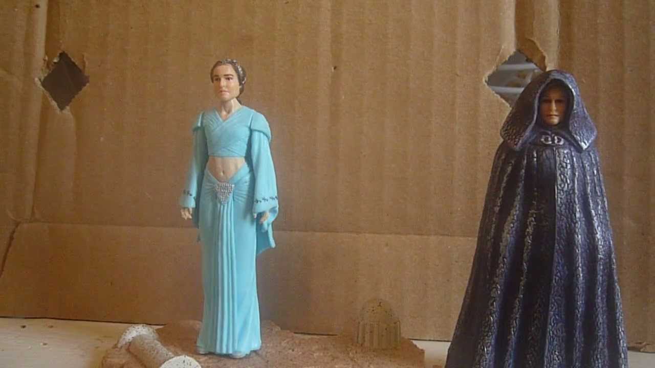Star Wars Episode 2 Lars Homestead Padme Amidala figure review - YouTube