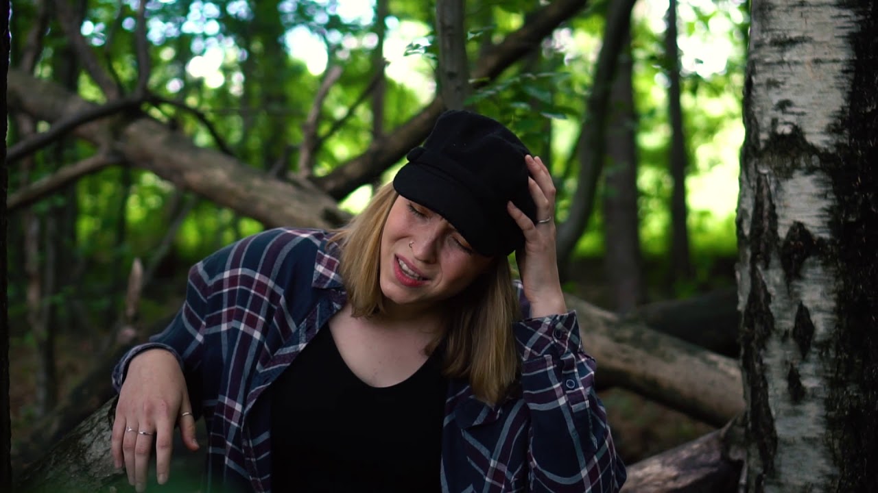 Alissia Laureen - Break Free [Official Music Video] - YouTube