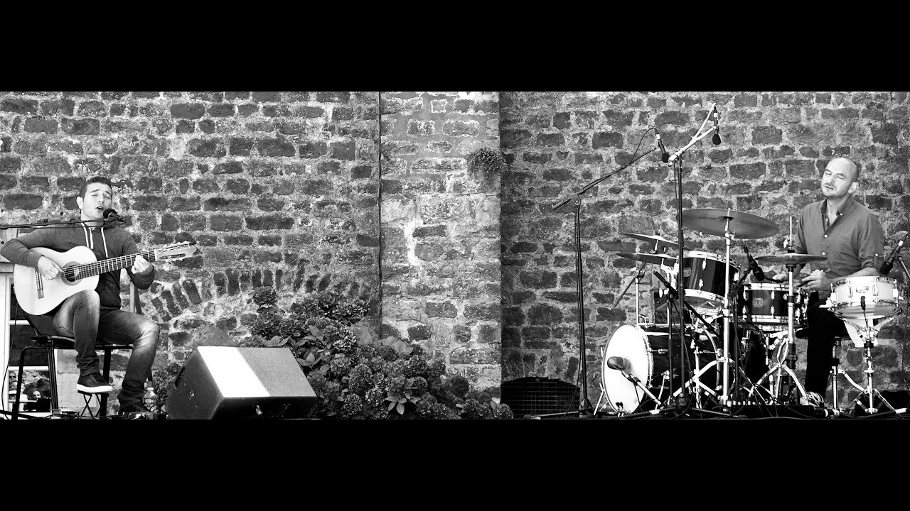 Benazir (Chico César) Mathieu Tétéu et Christophe Gratien - YouTube
