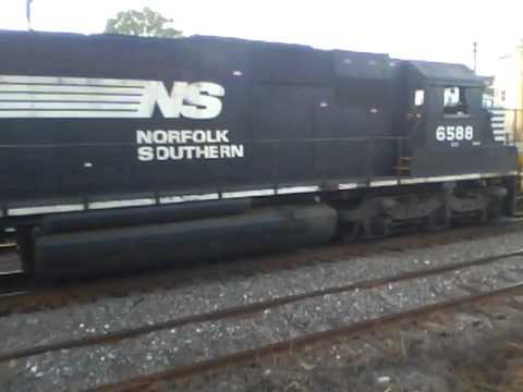 NS H33 leaving area with NS 6588 as the leader & 1022 on the other end - YouTube