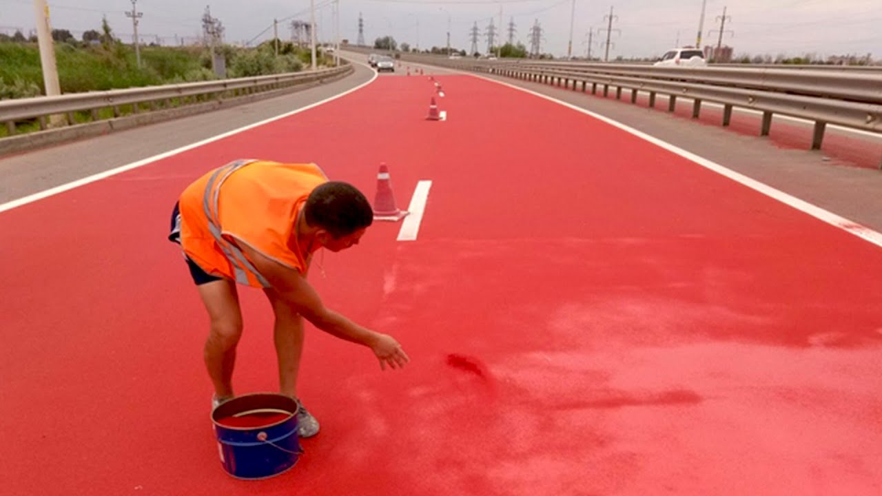 Incredible PLASTIC Road technology that would save the world - YouTube