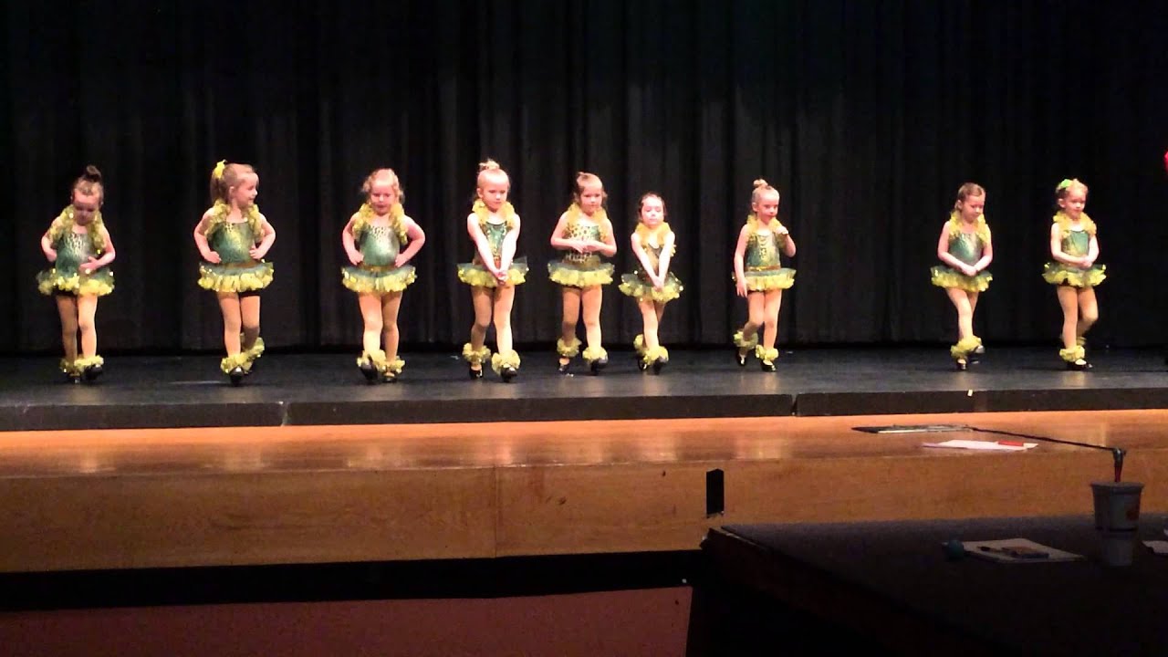 Ellie dance - YouTube