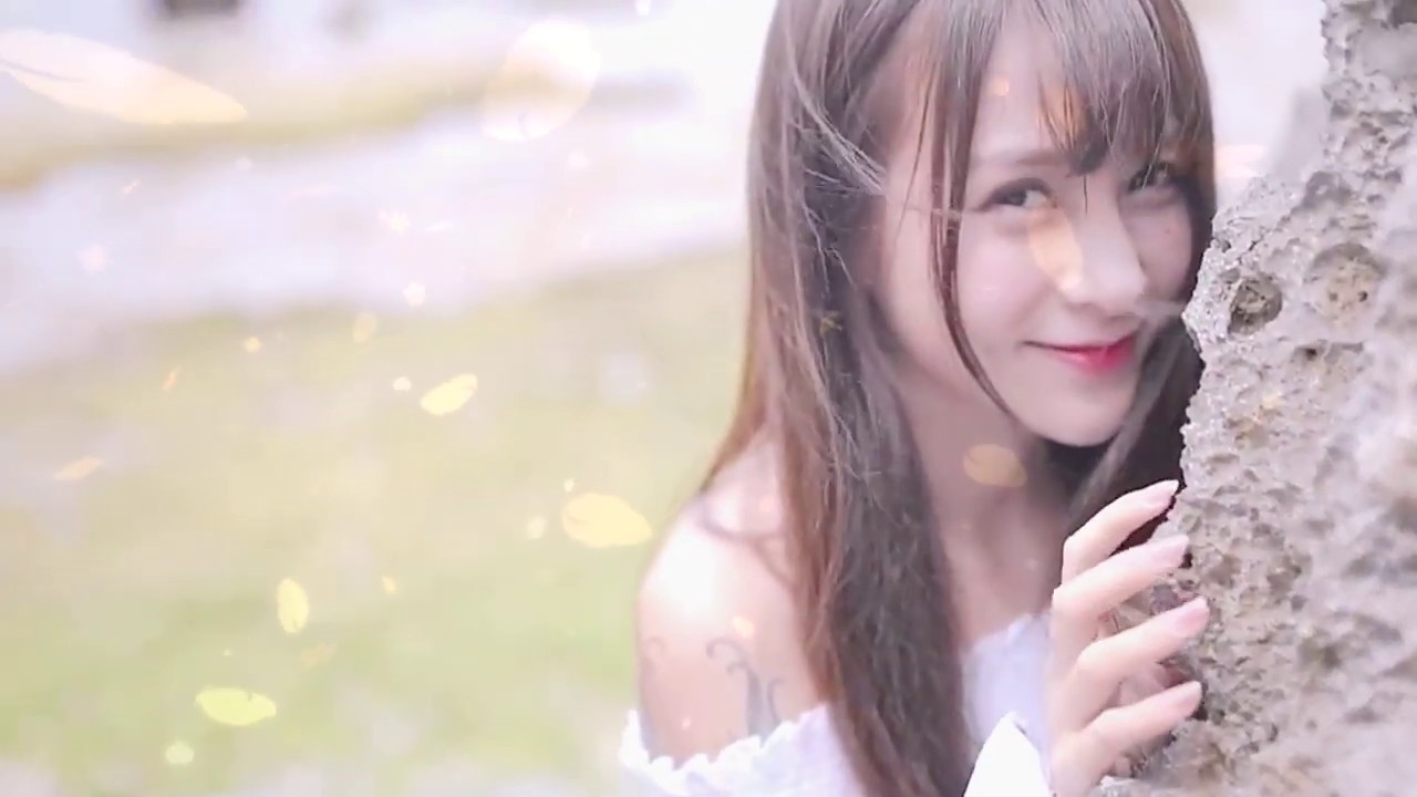 BOLOLI GIRLS (Part 1) - YouTube