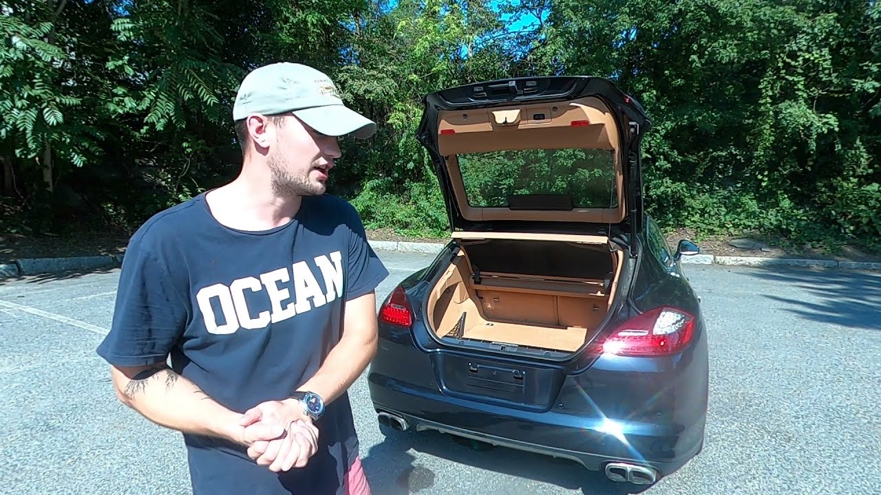 Porsche Panamera Interior Trunk