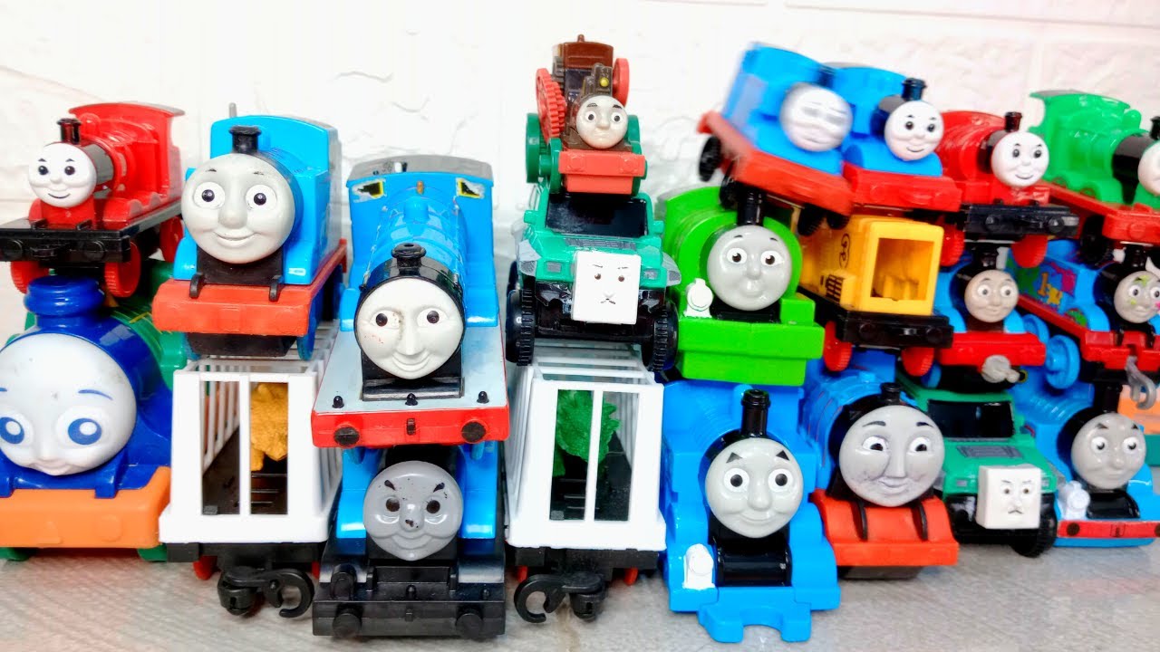 Kereta Thomas And Friends, Long Thomas, Bus Tayo, Big Thomas | Review ...