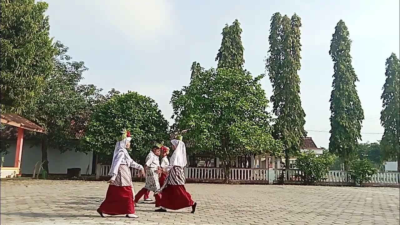 Tari Gambang Suling Kelas 5 SDN 1 Katong - YouTube