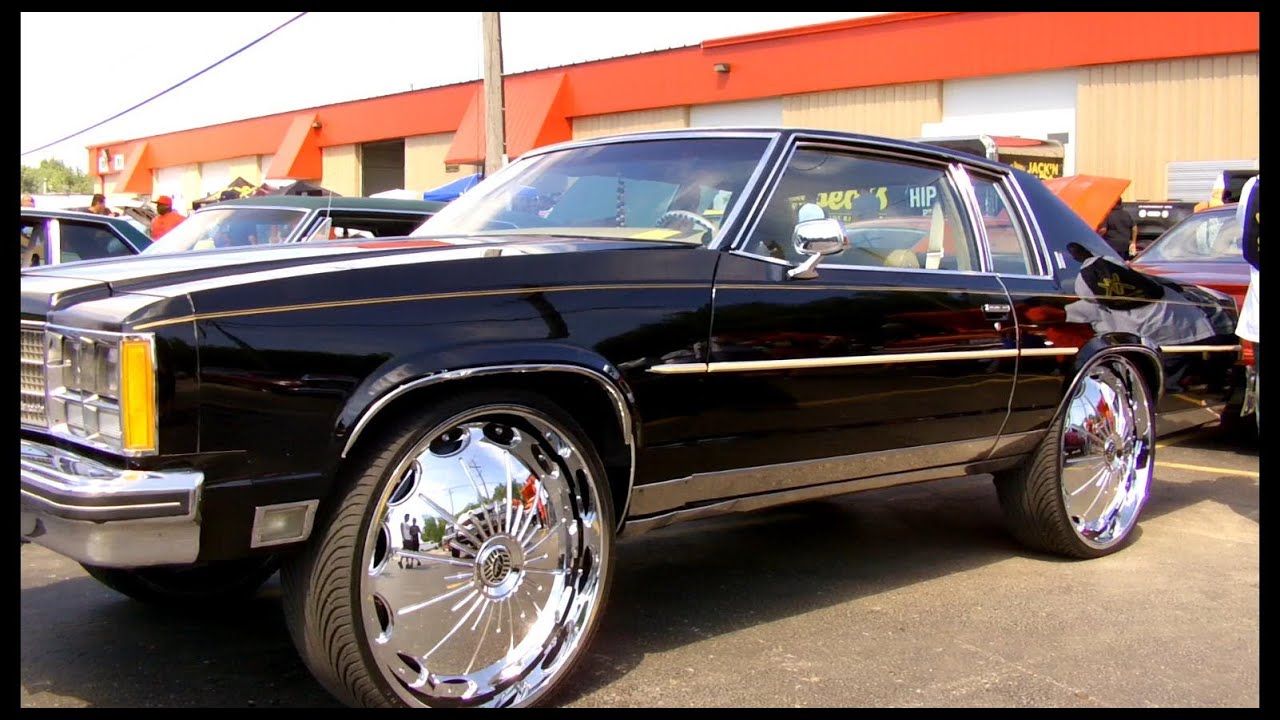 Oldsmobile Delta 88 on 28" Davin Floaters - YouTube
