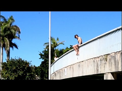 NOOSA BRIDGE JUMP?? //Vlog 15// - YouTube
