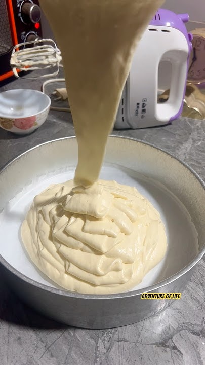 Baking time #baking #cake #vanilla #vanillacake #subscribe #feed #explore #engaged #reels # ...