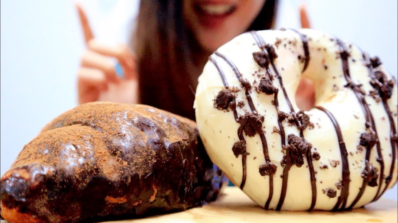 ASMR Cookie & Cream Donut, Chocolate Messy Bread | Soft Eating Sounds ...