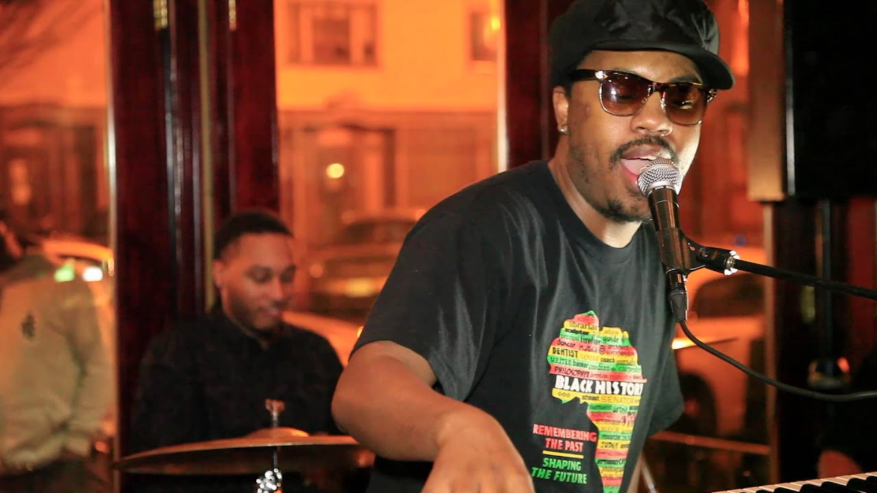 Mr Marcus Young & The Infinite Band Live @ Fusion Grill - YouTube