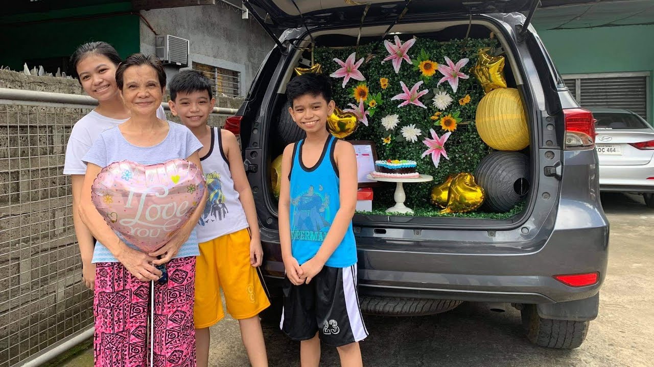 Lola Maris' Day! We love you! - YouTube