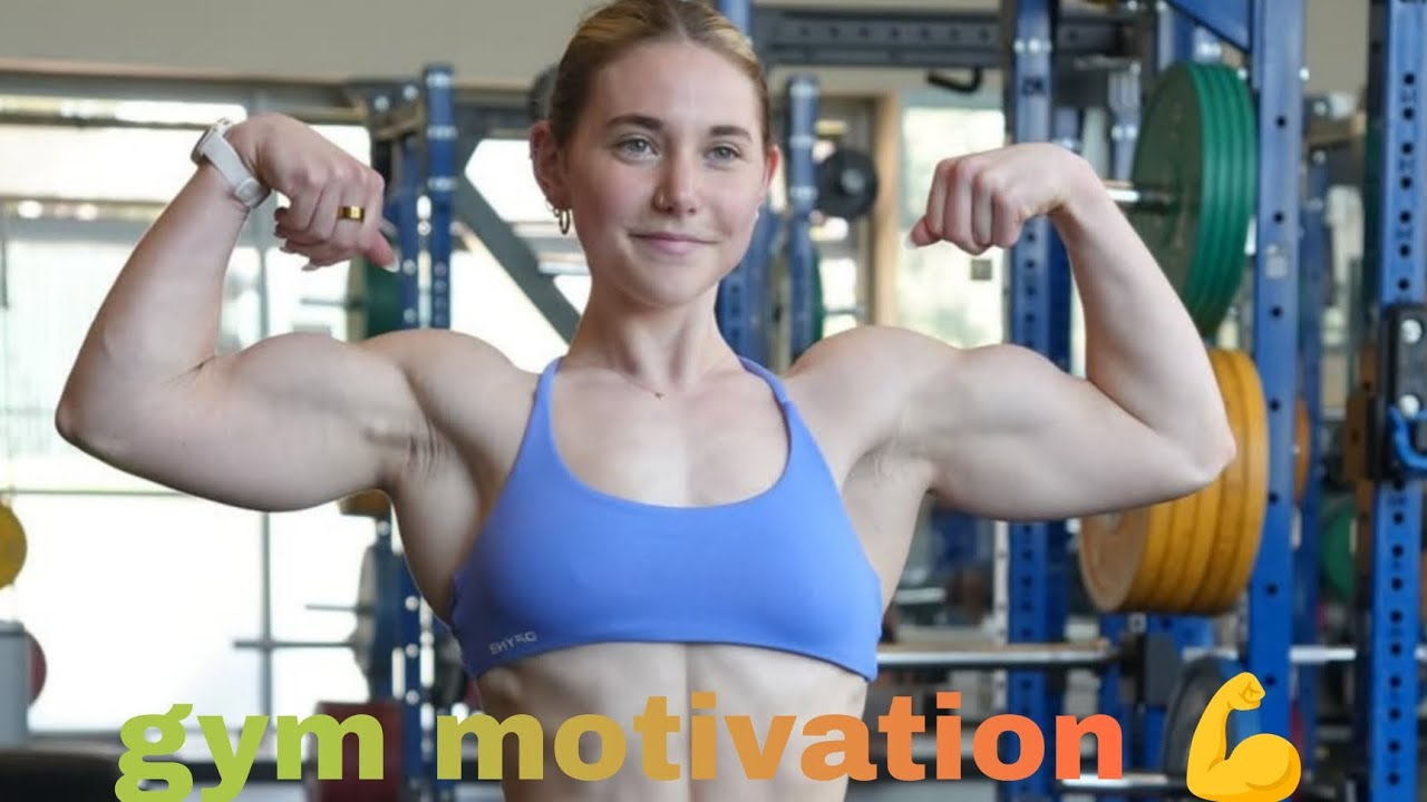 Muscle girl flexing bicep 💪🤔💯 - YouTube