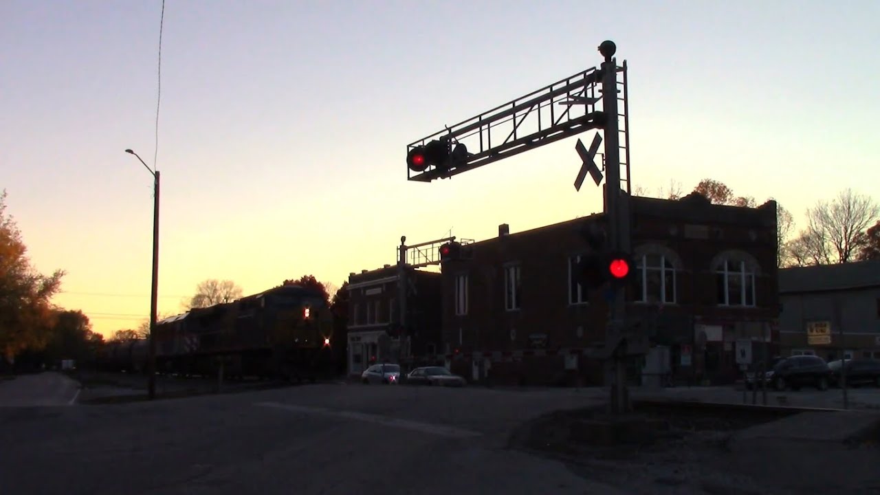 North Street/State Road 225 Railroad Crossing, CSX 723, METX 213, & CSX ...