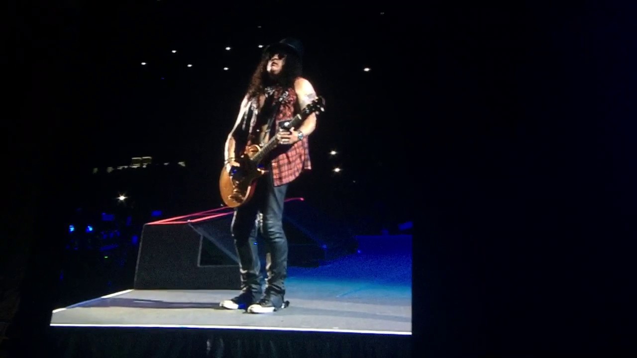 Guns N Roses - Dont Cry live @POA - YouTube