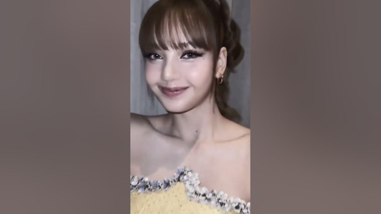 Lisa fancam-Jis - YouTube