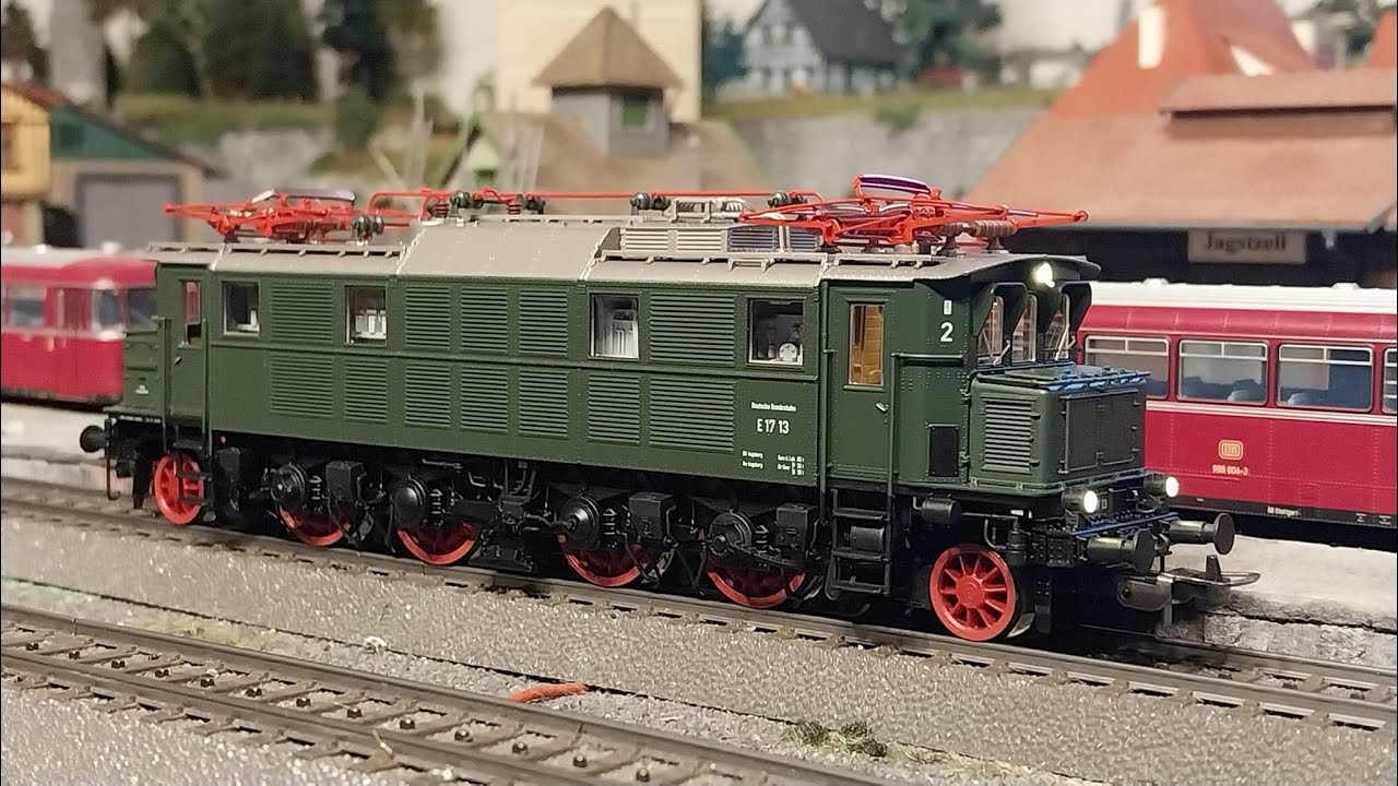 Vorstellung PIKO 51486 BR E17 - YouTube