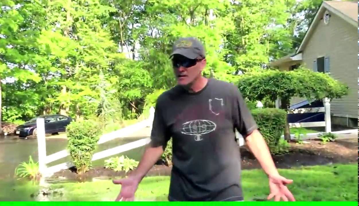 McJuggerNuggets - Uncle Larry Crashes Into Swimming Pool - Extreme ...