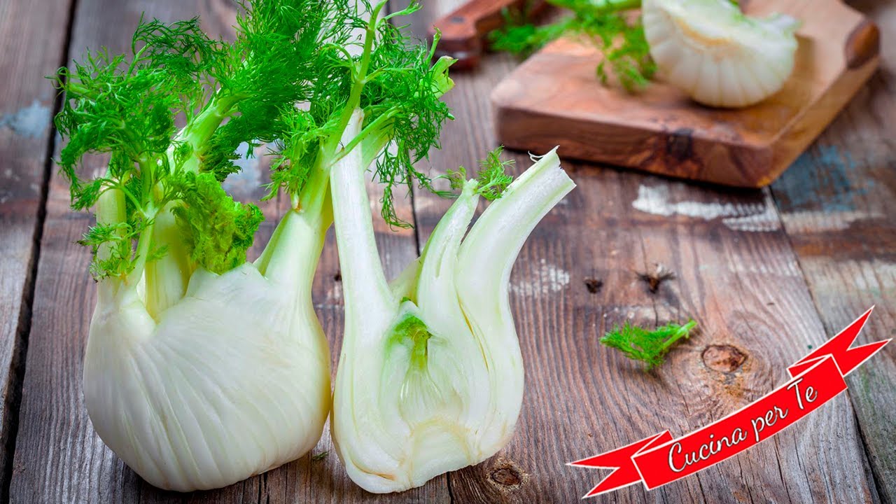Come Pulire i Finocchi - Scuola di Cucina - YouTube
