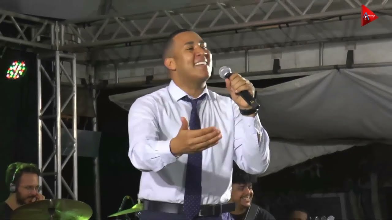 Alisson Santos canta seu próprio testemunho - YouTube