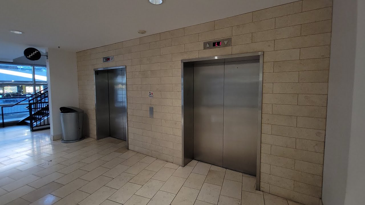 EPIC MOTORS: Huge Schindler Hydraulic Garage A Elevators @ Westfield Garden State Plaza, Paramus ...