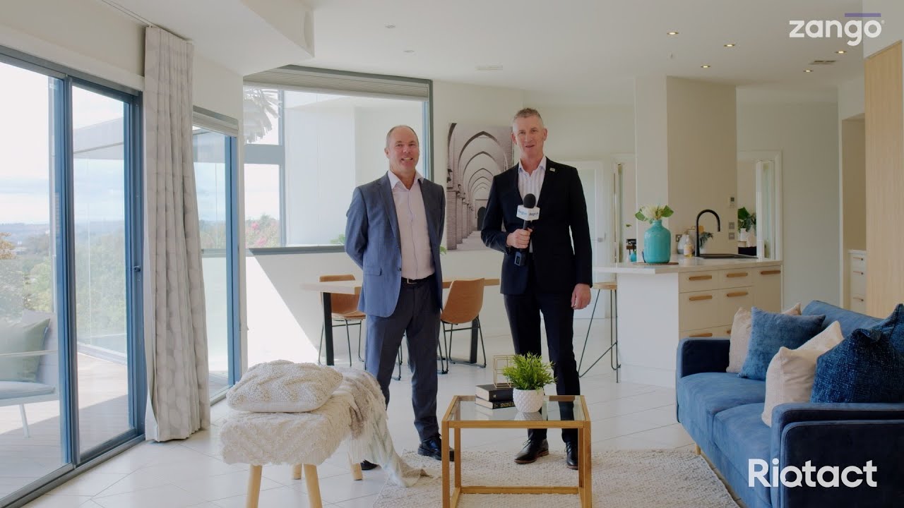 Incredible views, an enormous block, sophistication and style - this ...