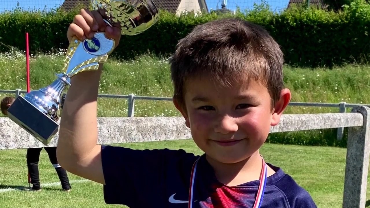 Clément CHAN tournoi de Foot 0619 - YouTube