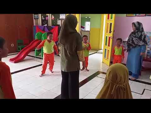 Permainan Tradisional || Donal bebek mundur tiga langkah || TKQ Amal Irfani