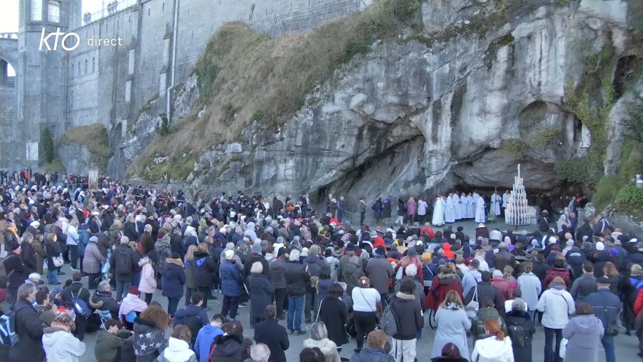 Chapelet du 11 février 2023 à Lourdes - YouTube