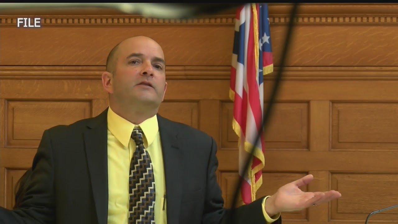 Attorney David Rouzzo suing Trumbull County commissioner Niki Frenchko ...