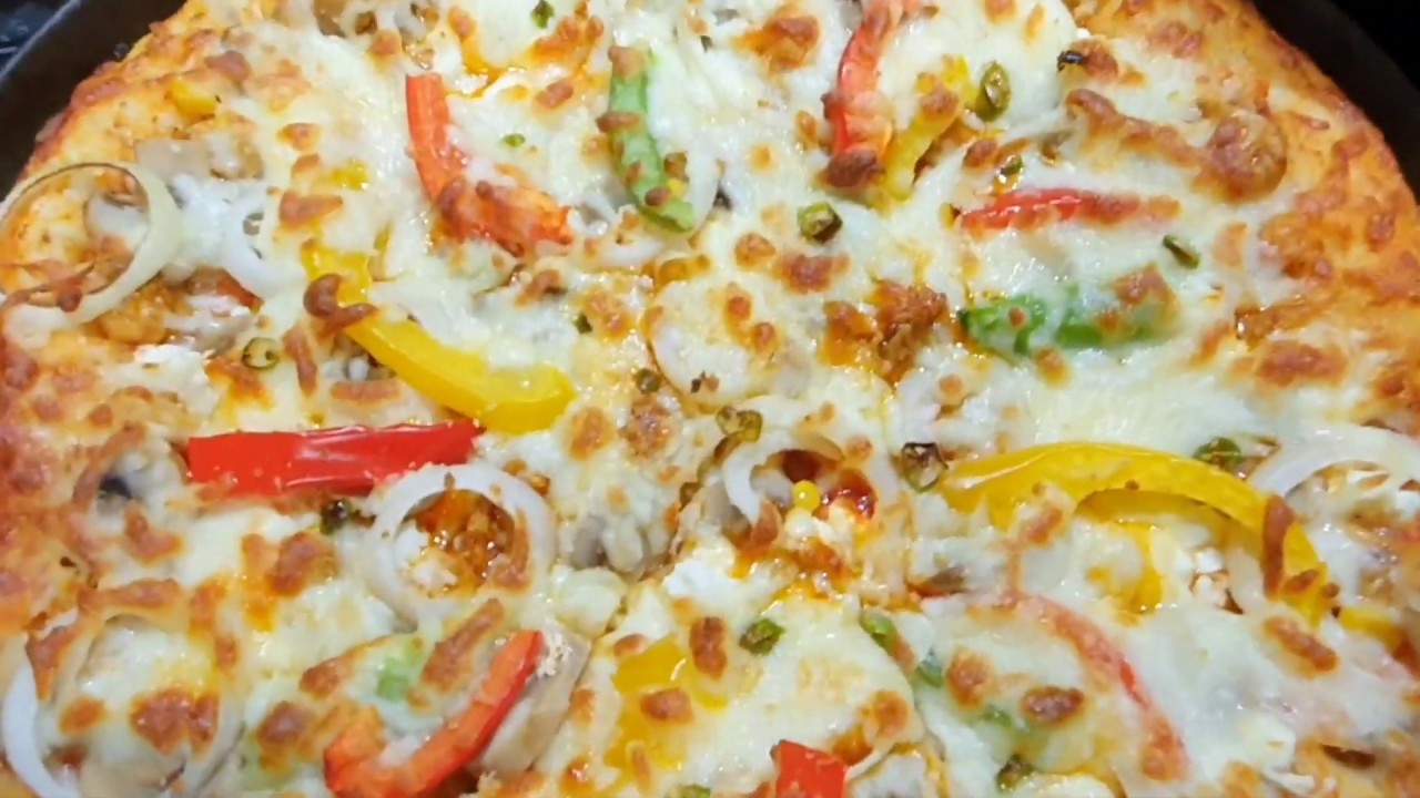 Homemade chicken Pizza recipe - YouTube