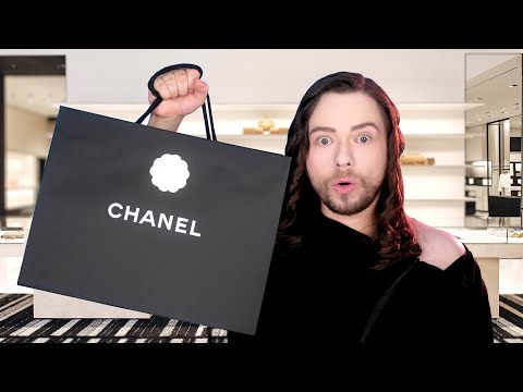 Chanel Offered Me Something I Couldn't Resist - Rarest Pink Summer 2022 Chanel Heart Bag Unboxing
