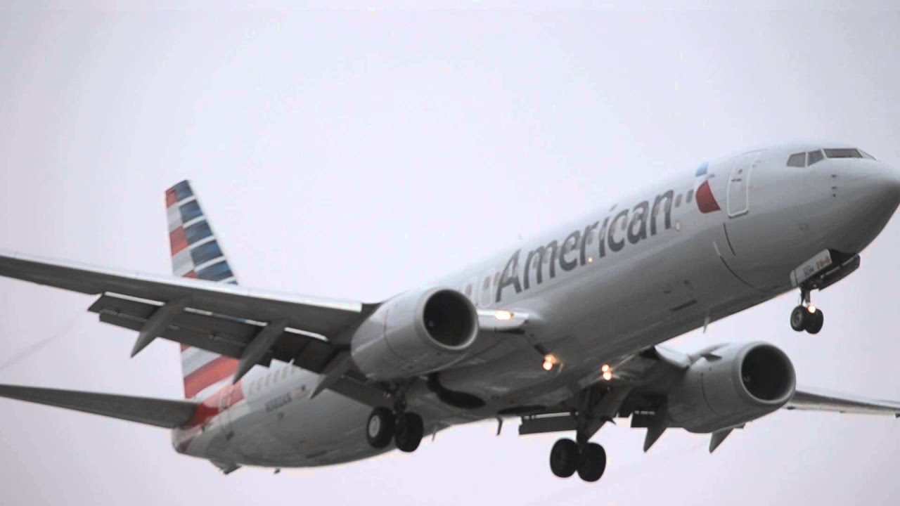 American Airlines Boeing 737-800 [N980AN] (New Livery) Landing At LAX ...