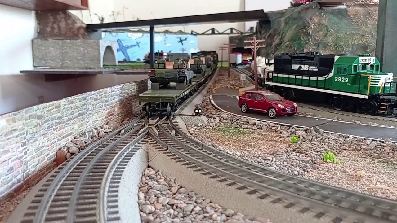 Lionel First Responders Locomotive - YouTube