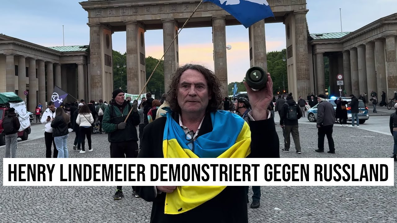 24.04.2024 Berlin Henry Lindemeier demonstriert gegen Russland und für ...