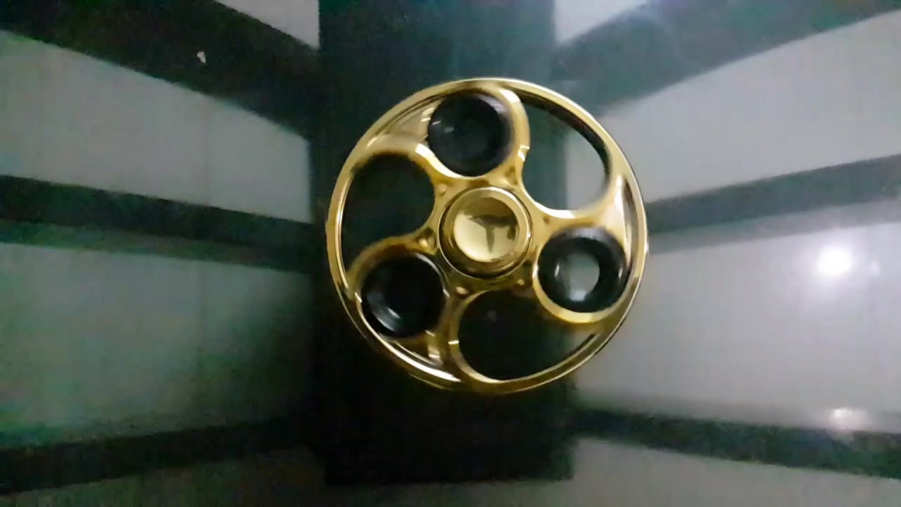 Fidget Spinner (Round, Golden) Slow Mo (8 Times Slower) - YouTube
