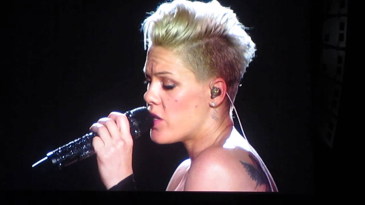 Pink - Fire and Rain live at Birmingham's LG Arena 21/4/13 - YouTube